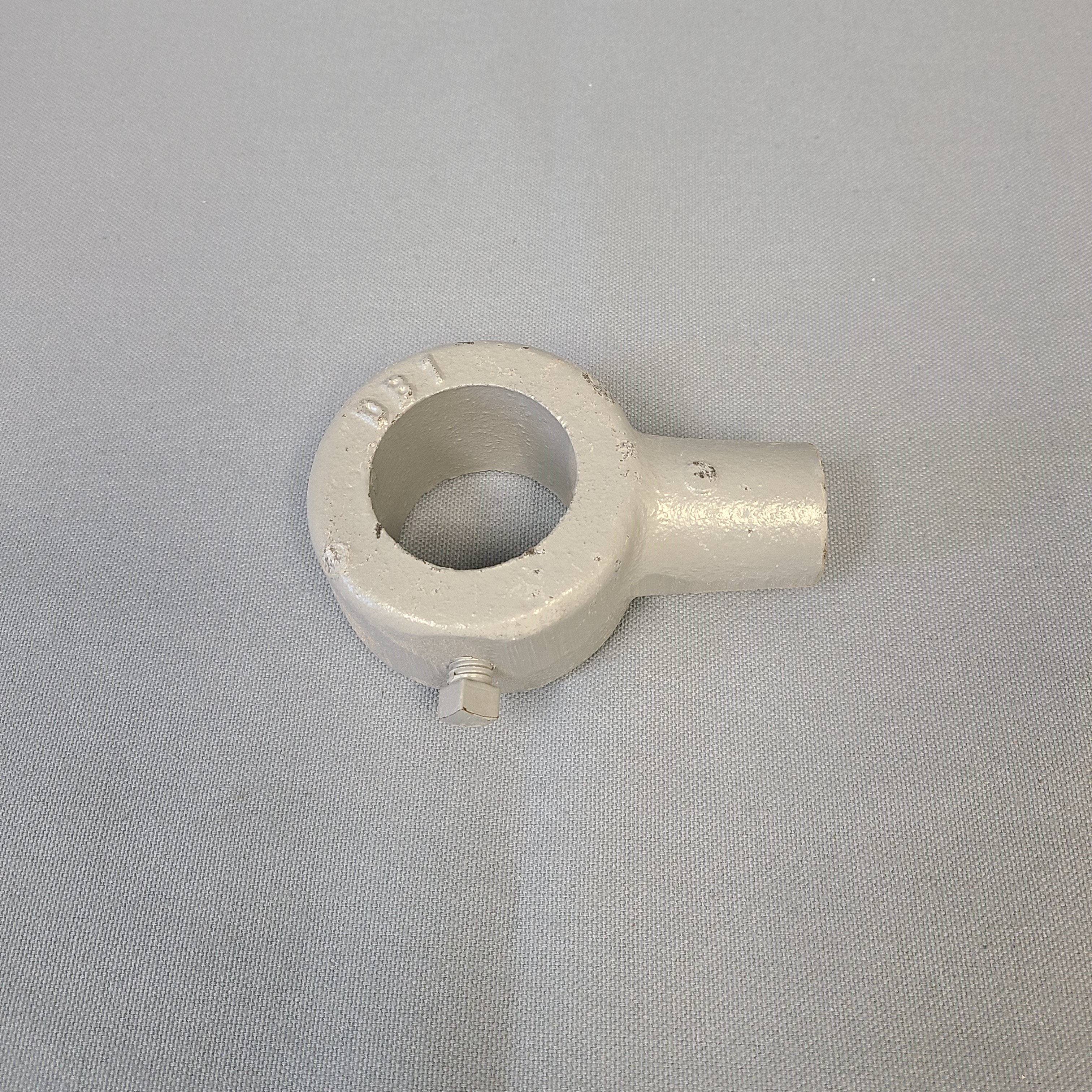 Pipe Side Bracket -1 1/4" Pipe
